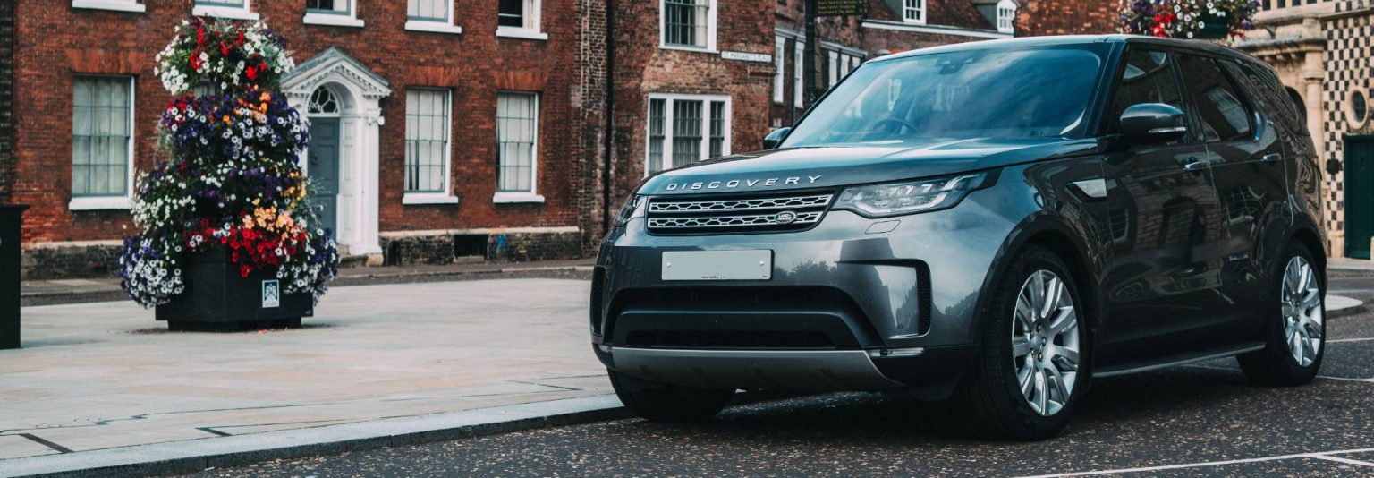 Land Rover Insurance | Classic, Modern & Modified Cover | Adrian Flux