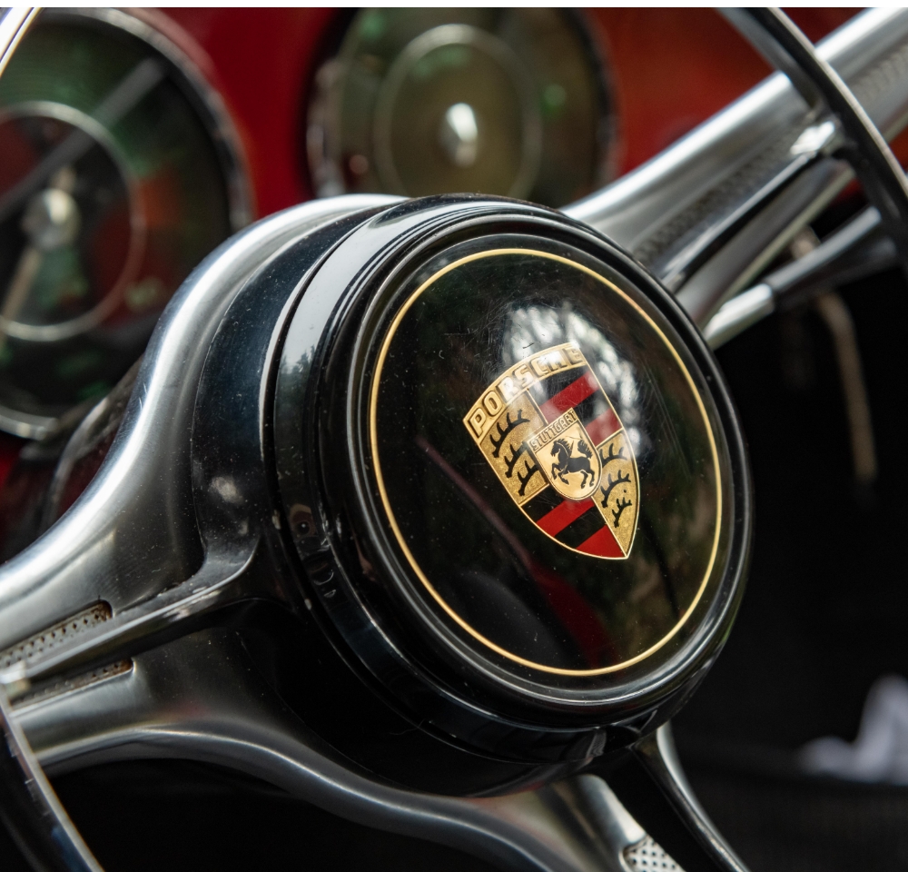 Classic Porsche insurance | Adrian Flux