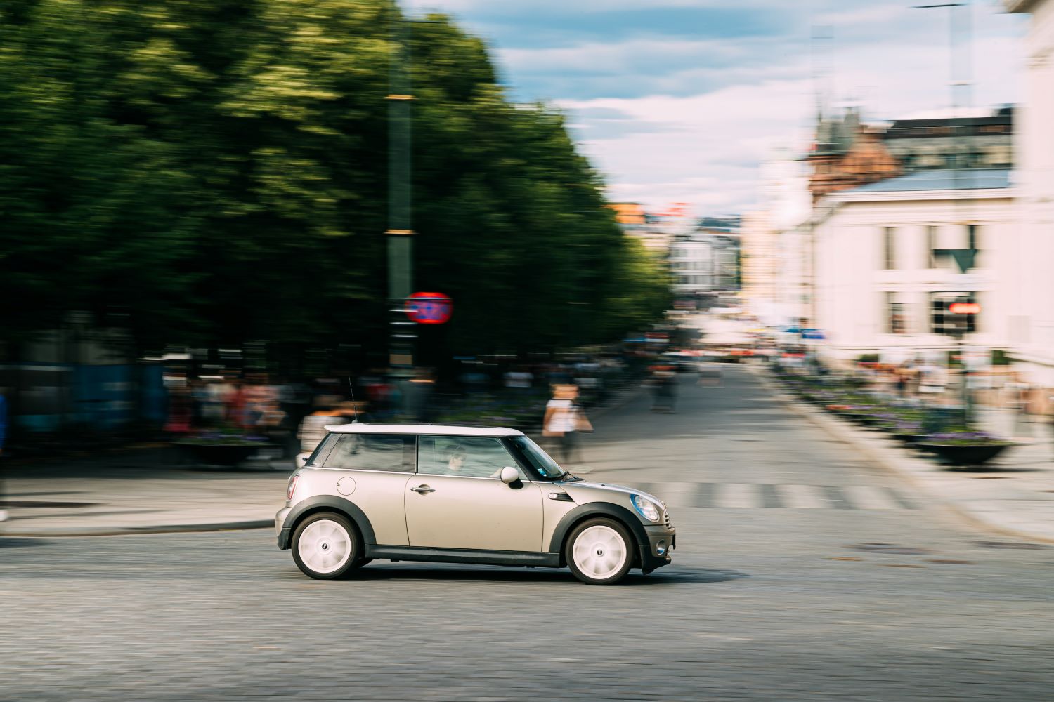 A guide to the best MINI Cooper R56 modifications | Adrian Flux