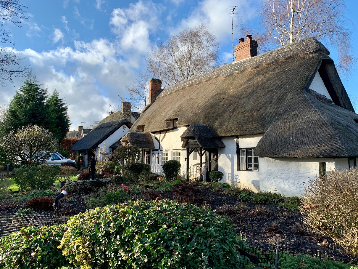 From thatch to 3D homes - a history of house building through the ages ...