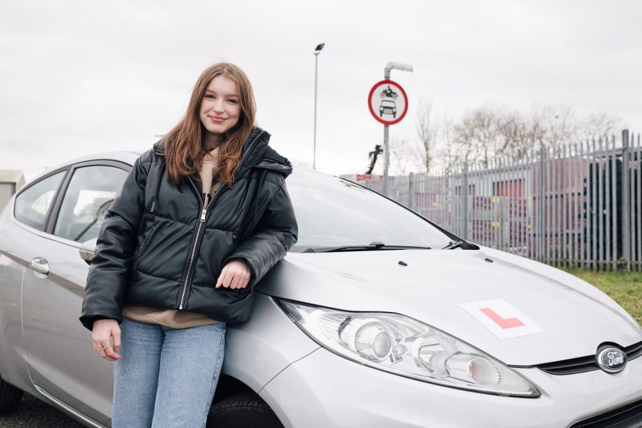 Guide to ‘show me, tell me’ questions on your driving test | Adrian Flux